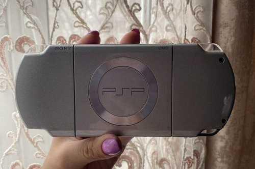 Sony PSP 2008+чехол+зарядка+игры