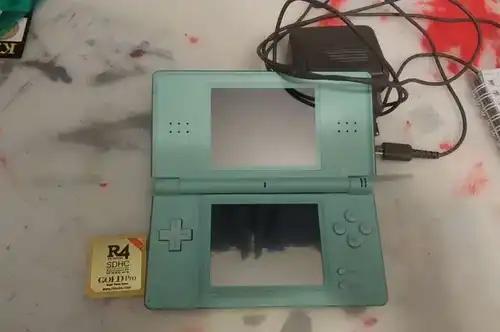 Nintendo ds lite