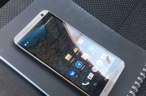 Телефон HTC Desire E9 Plus dual