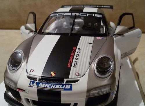 Коллекционная модель porsche minichamps 1:18