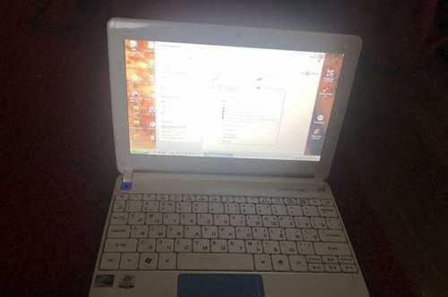 Acer aspire one