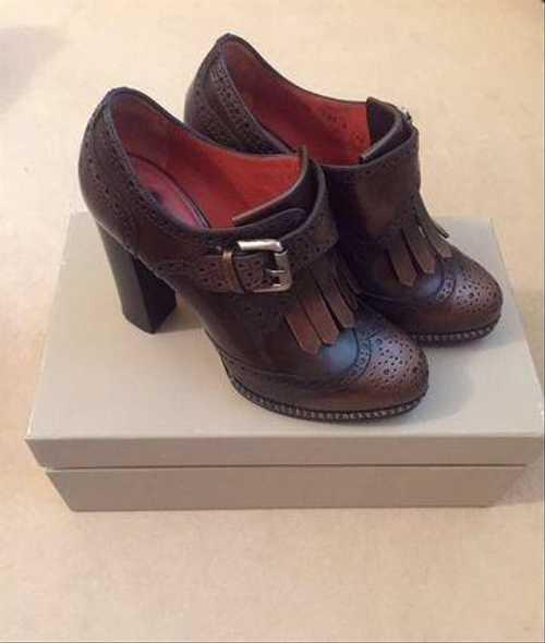 Туфли женские коричневые Santoni