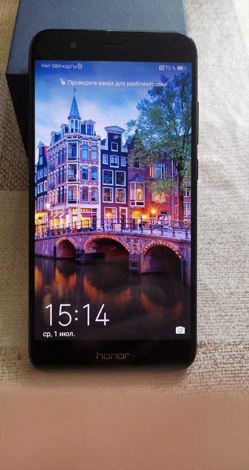 Телефон Honor 8 Pro