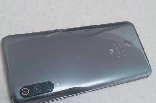 Телефон Xiaomi mi9 на запчасти