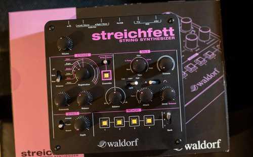 Синтезатор Waldorf Streichfett