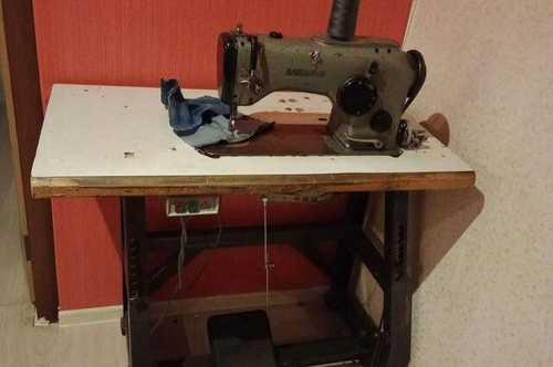 Промышленная машина для вышивки