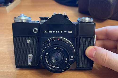 Зеркальный фотоаппарат Zenit-B