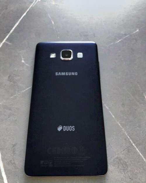Samsung Galaxy A5 2015 16 гб. черный Б/У