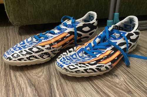 Бутсы для зала adidas F10