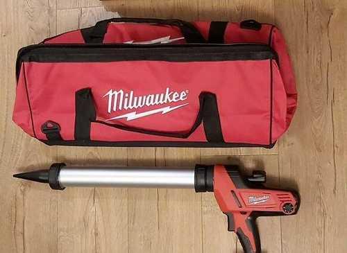 Клеевой пистолет Milwaukee M18 C18 PCG/600A-0B