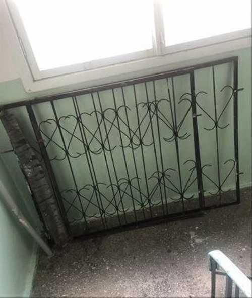 Металлические решетки бу с балкона