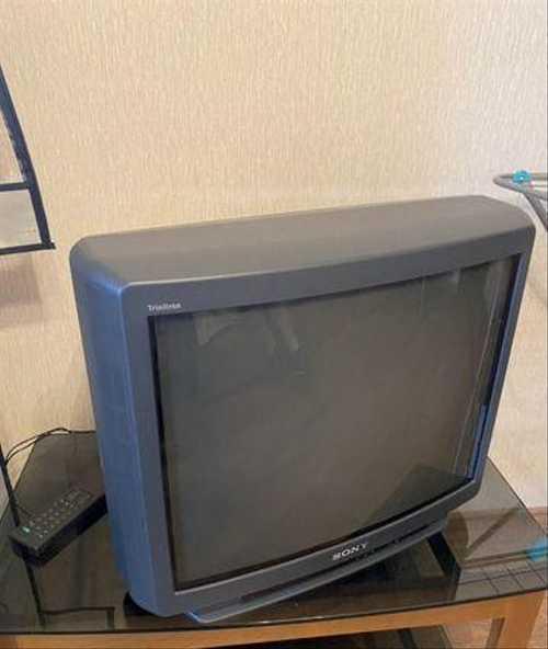 Телевизор Sony super trinitron
