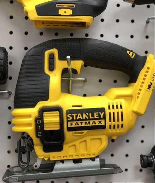 Аккумуляторный лобзик Stanley Fatmax V18