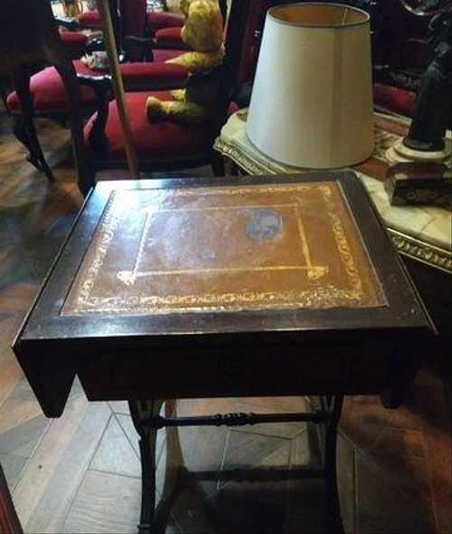 Антикварный столик.Франция