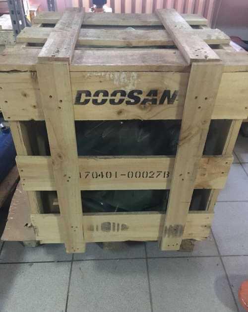 170401-00027B Бортовой редуктор Doosan S340LC-V