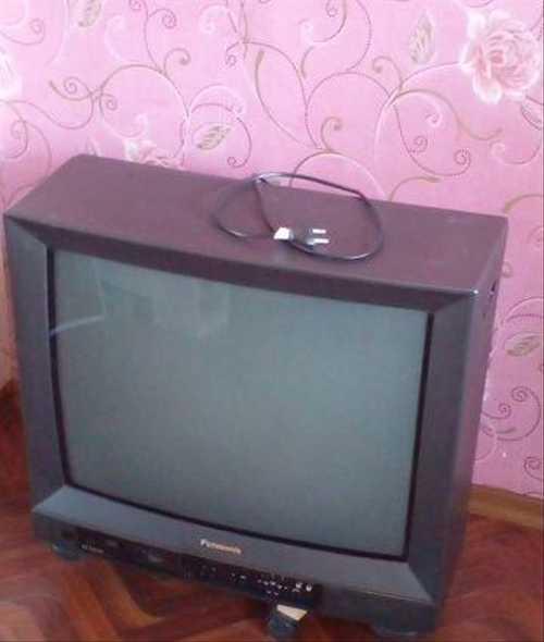 Телевизор Panasonic диаг 65 см