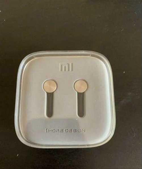 Наушники Xiaomi Mi In-Ear Headphones Pro