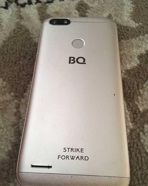 Телефон BQ strike forward