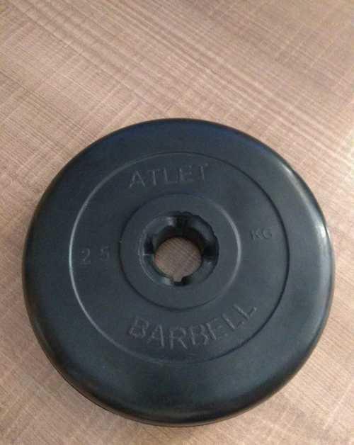 Диск обрезиненный Atlet Barbell 2,5 кг, d26mm