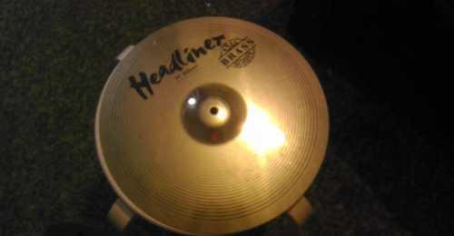 Headliner Brass 14" HiHat + Paiste Rude + Zildjian