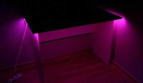 Стол с RGB подсветкой