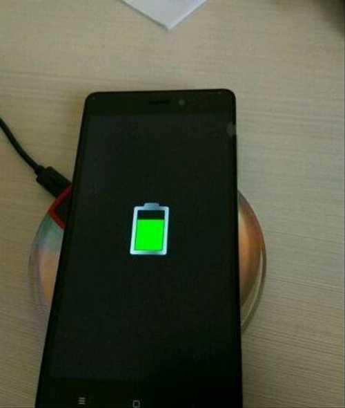 Экран зарядки редми. Беспроводная зарядка для Redmi Note 10s. Редми 5а зарядка. Телефоны редми с беспроводной зарядкой. Беспроводная зарядка Redmi чёрный цвет.