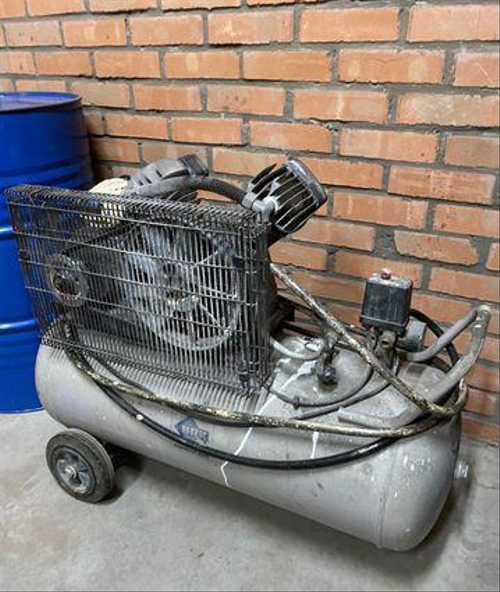 Воздушный компрессор