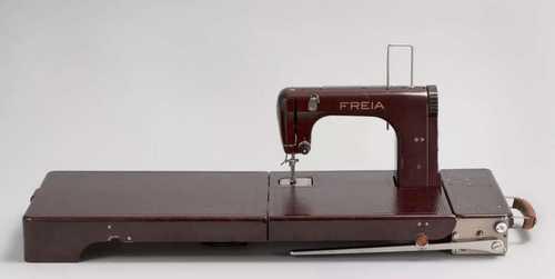 Швейная машина Фрейя 1953 год настоящая