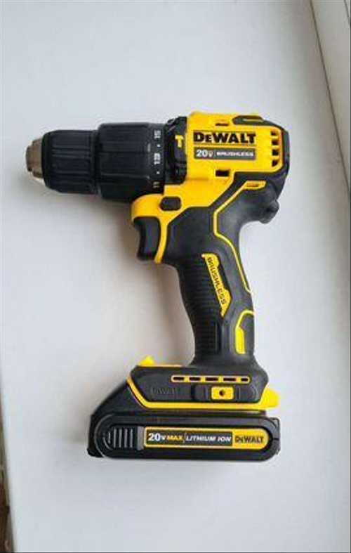 Аккумуляторная дрель шуруповерт Dewalt DCD 709