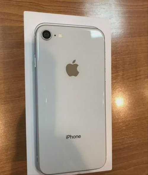 Айфон 8 авито. Iphone 8 64 Silver. Iphone 8 серебро. Айфон 8 серебристый 64 ГБ. Iphone 8 Silver с комплектом.