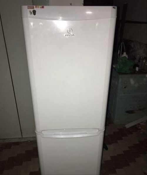 Холодильник Indesit (гарантия доставка)