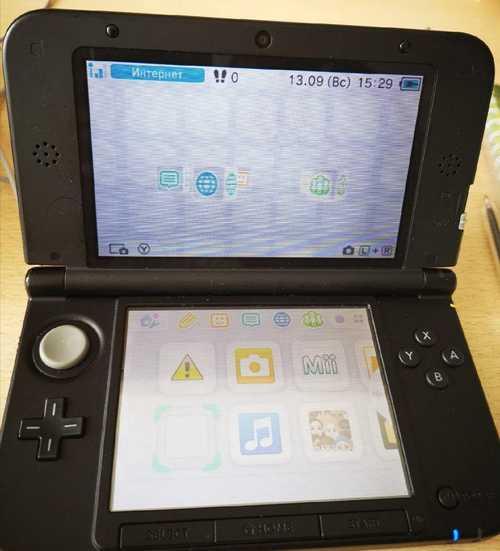 Nintendo 3DS XL синяя + 4 игры