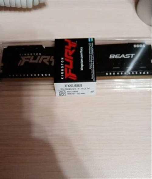 Оперативная память 8 Gb DDR4 Kingston Fury Beast