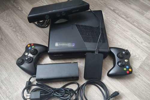 Xbox 360 slim 320gb + 500gb + Kinect + 2 гемпада