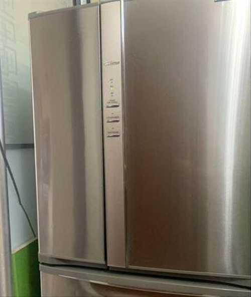 Холодильник Panasonic nr-d511xr