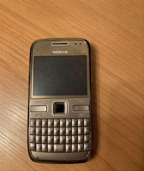 Телефон Nokia e72