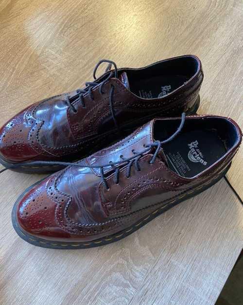 Туфли Dr. Martens 3989 Vegan Cherry Red