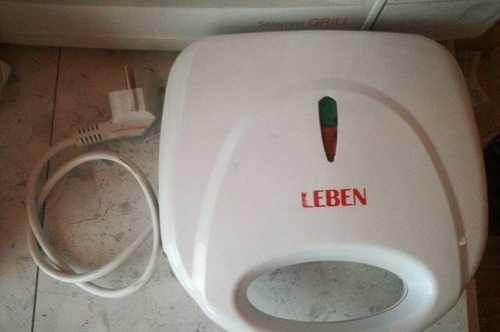 Сэндвичница 750Watt "Leben"