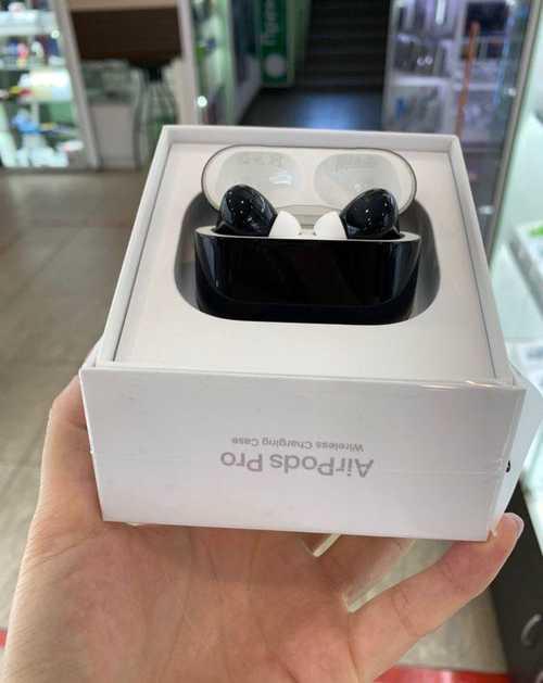 AirPods Pro black