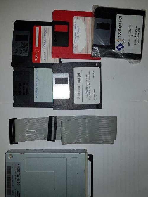 Floppy disk drive Samsung F3BK