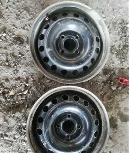 Штампы nissan 4x100 R14 et45 2шт