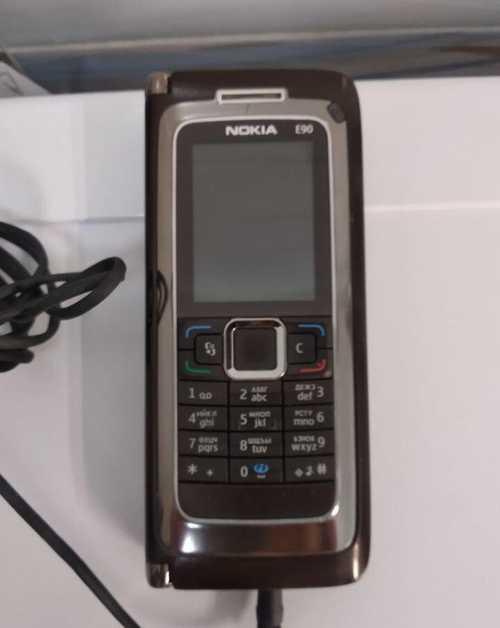 Телефон Nokia Е90
