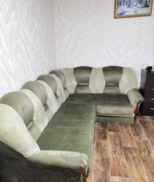 Большой угловой диван и кресло,б.у