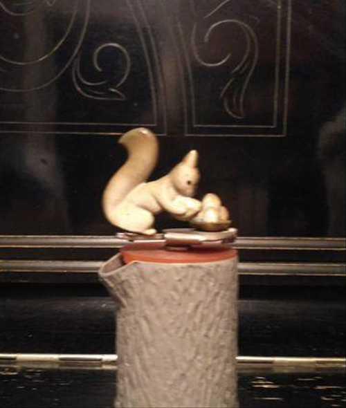 Ручная кофемолка-сувенир "Белочка" СССР (1980-е)