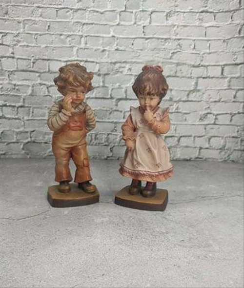 Пара статуэток от Ernst Thoma. Мальчик и девочка