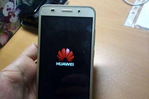 Телефон Huawei cro-l22
