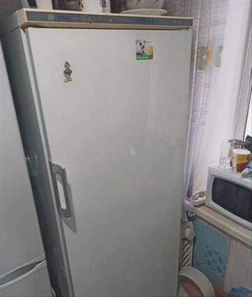 Холодильник stinol MG 320 работает