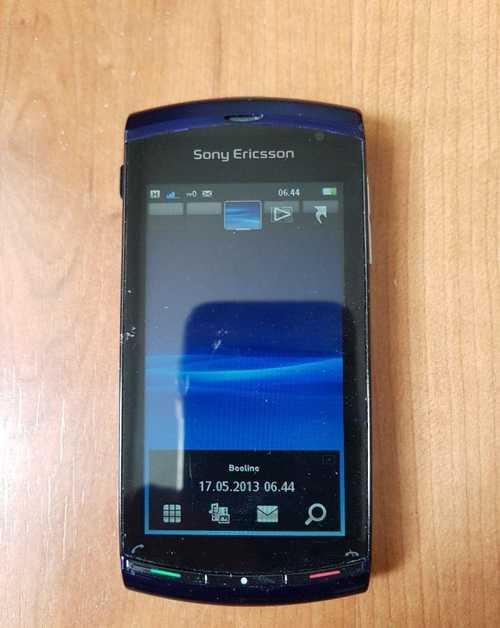 Телефон Sony Ericsson U5i Vivaz