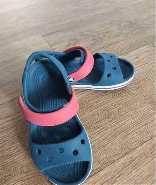 Сандалии crocs С8