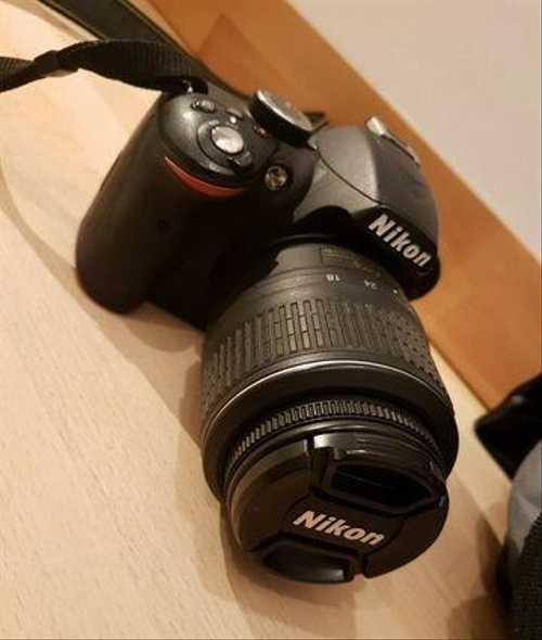 Nikon D3200 (24.2MP)